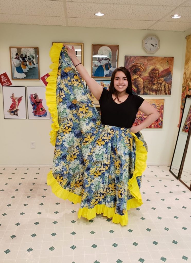 Ana Sofia Remolina | Missouri Folk Arts Program